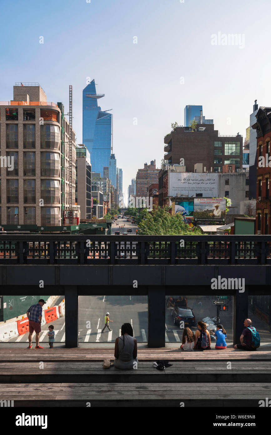 0th avenue manhattan hi-res stock photography and images - Alamy