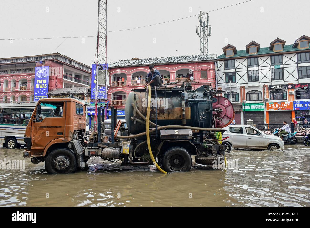 Municipal corporation worker hi-res stock photography and images - Alamy