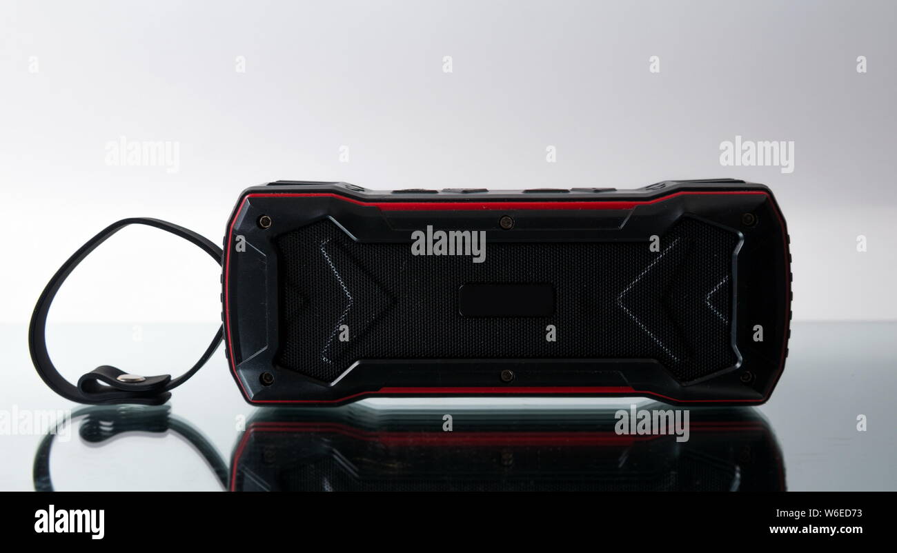 Mp3 player and speakers hi-res stock photography and images - Alamy