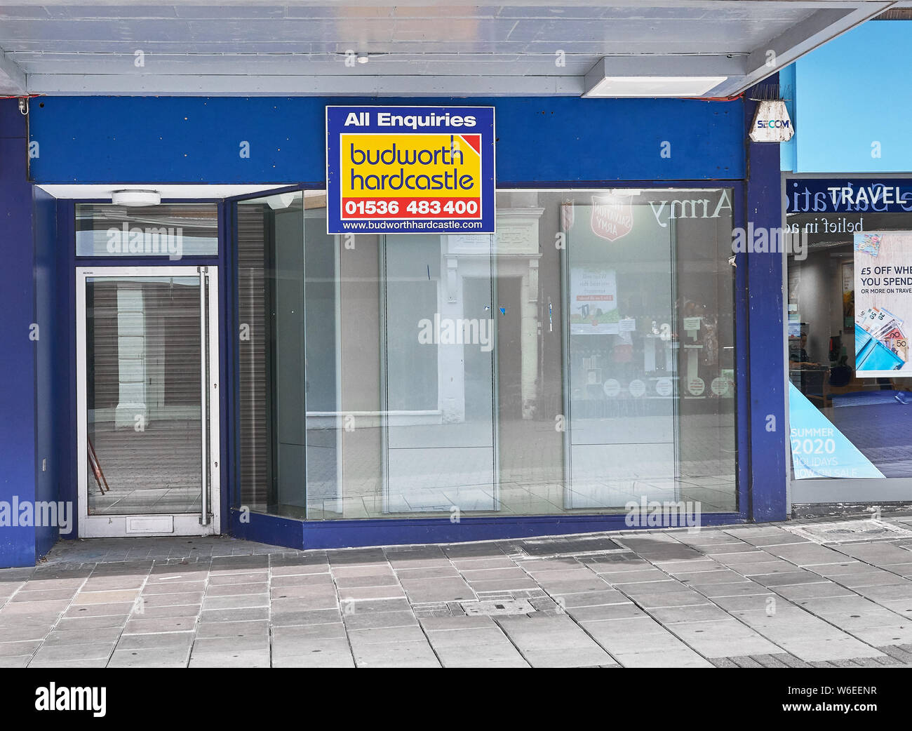 Empty, vacant, unused shop premises in the town centre of Kettering ...