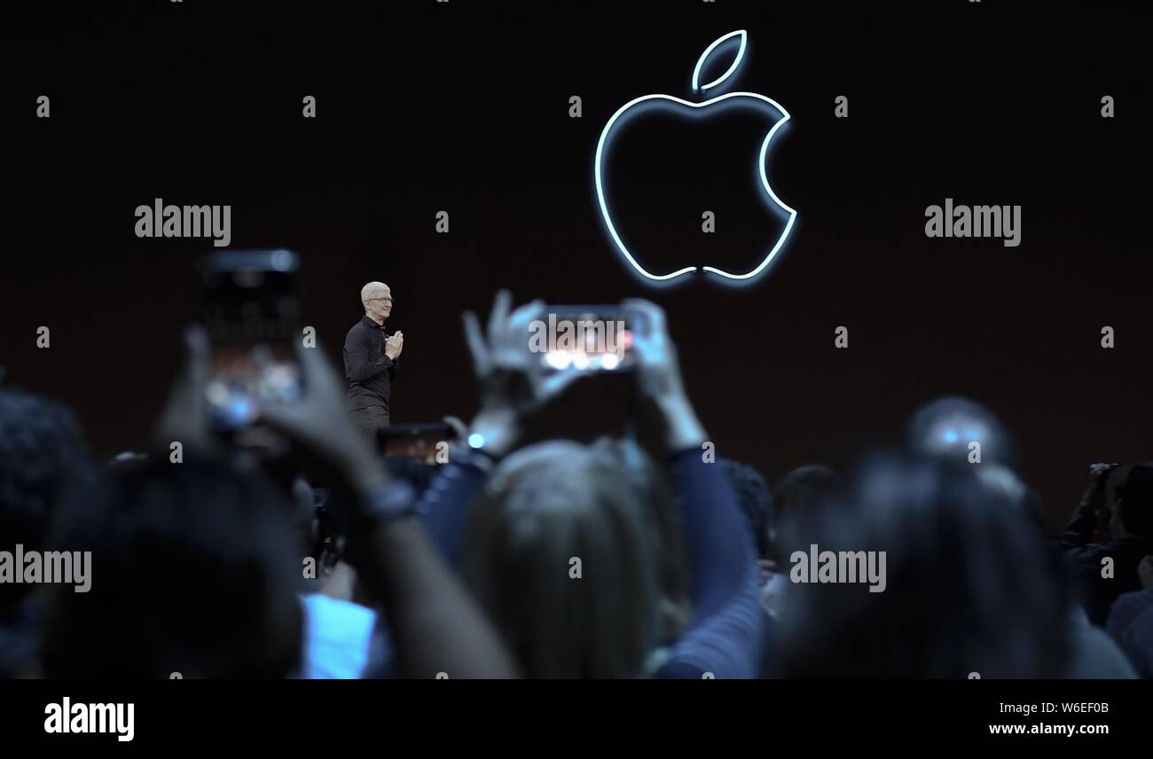Wwdc Tim Cook Hi Res Stock Photography And Images Alamy
