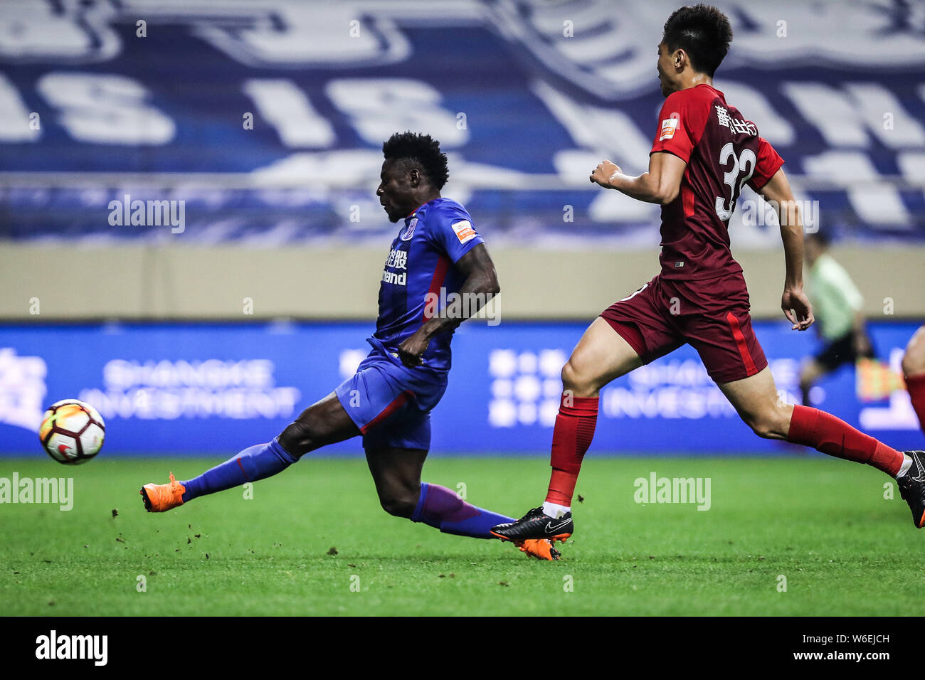 Nigerian football player Obafemi Martins of Shanghai Greenland Shenhua ...