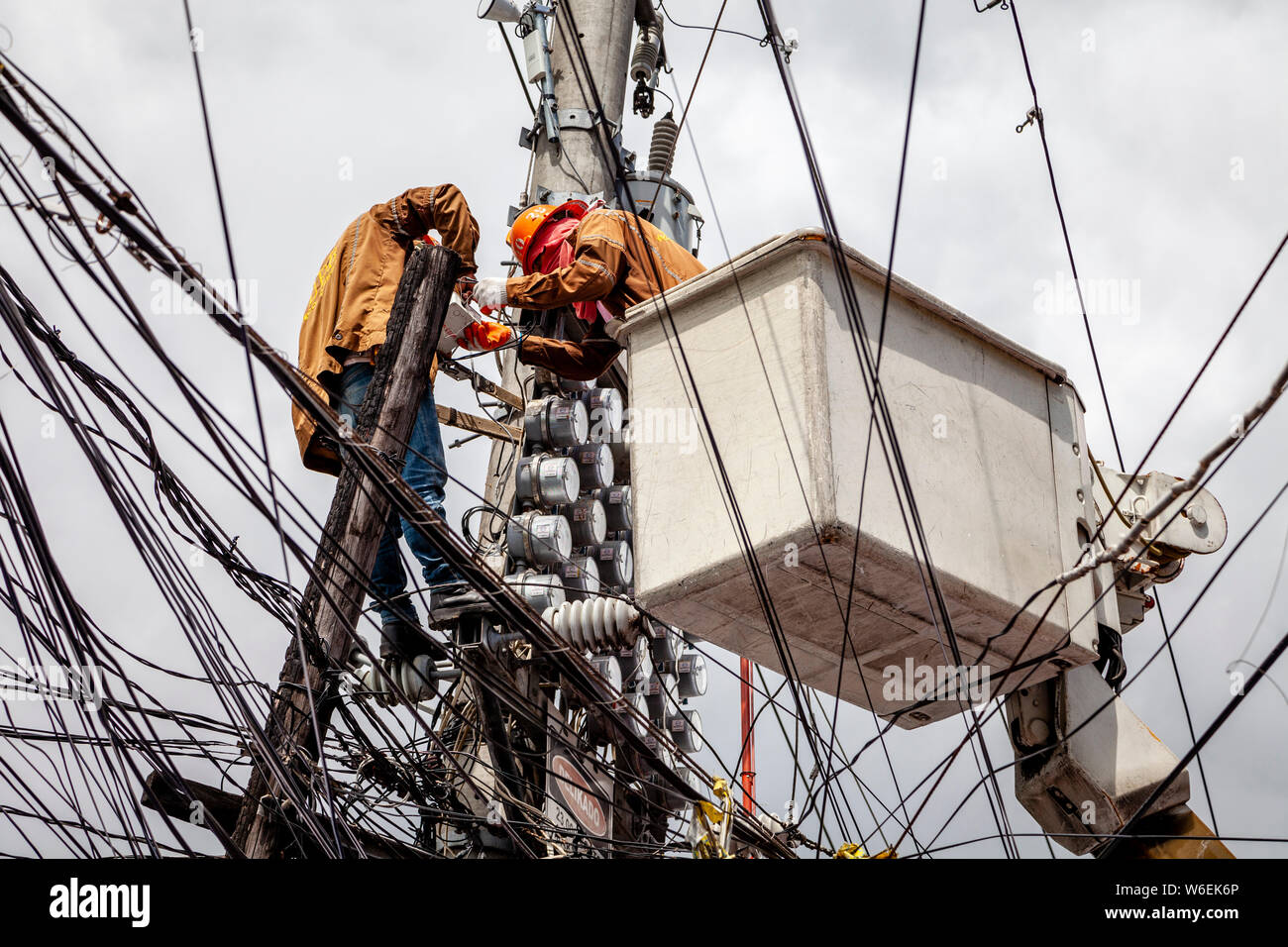 Filipino Workers Working On Electricity Cables, Cebu City, Cebu, The ...