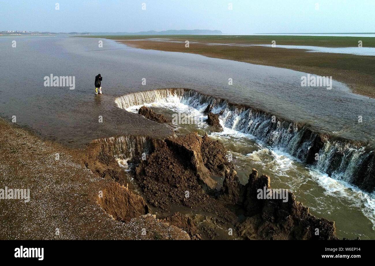 High and continuous rainfall hi-res stock photography and images - Alamy