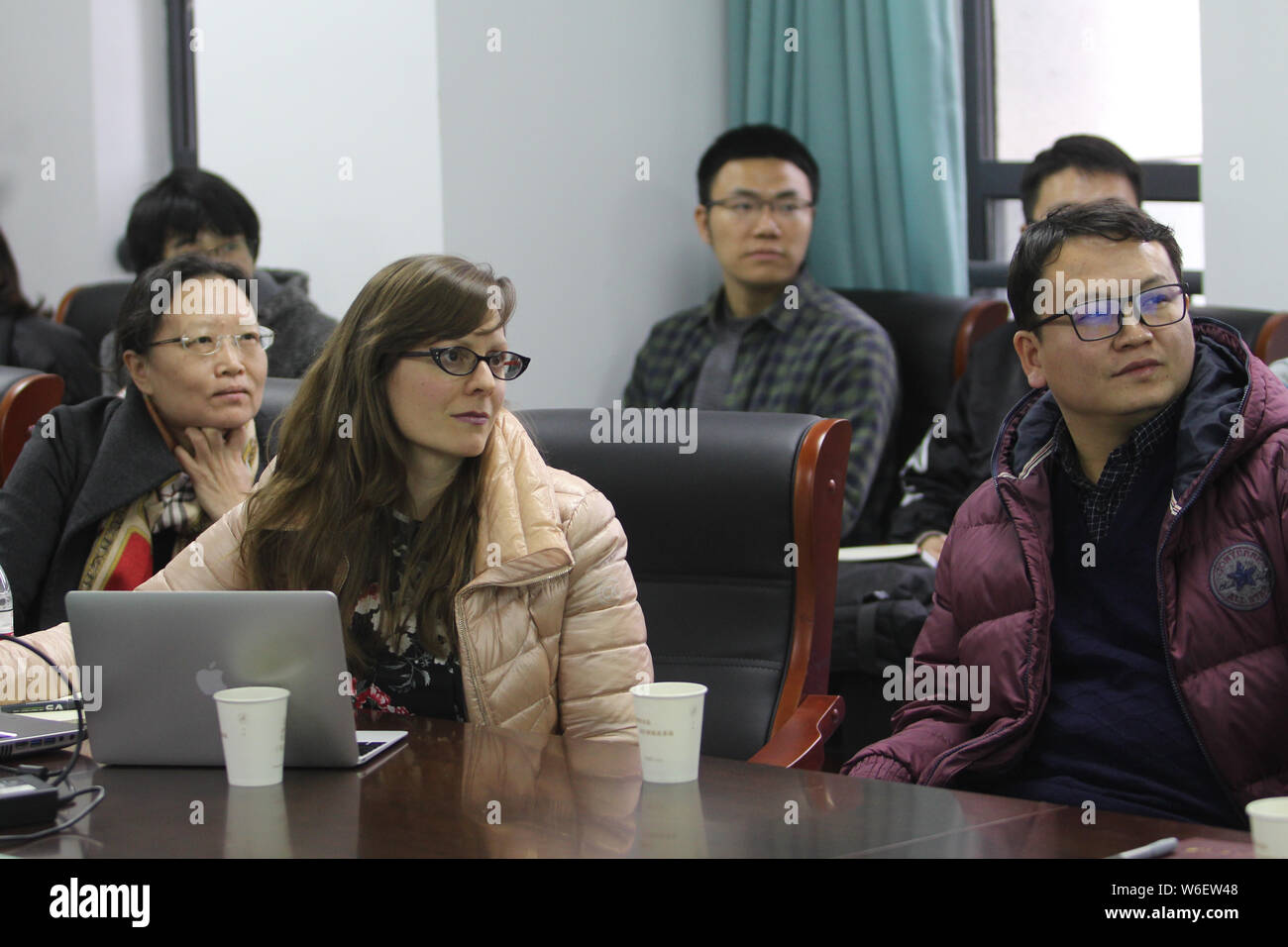 Eleanor of province hi-res stock photography and images - Alamy