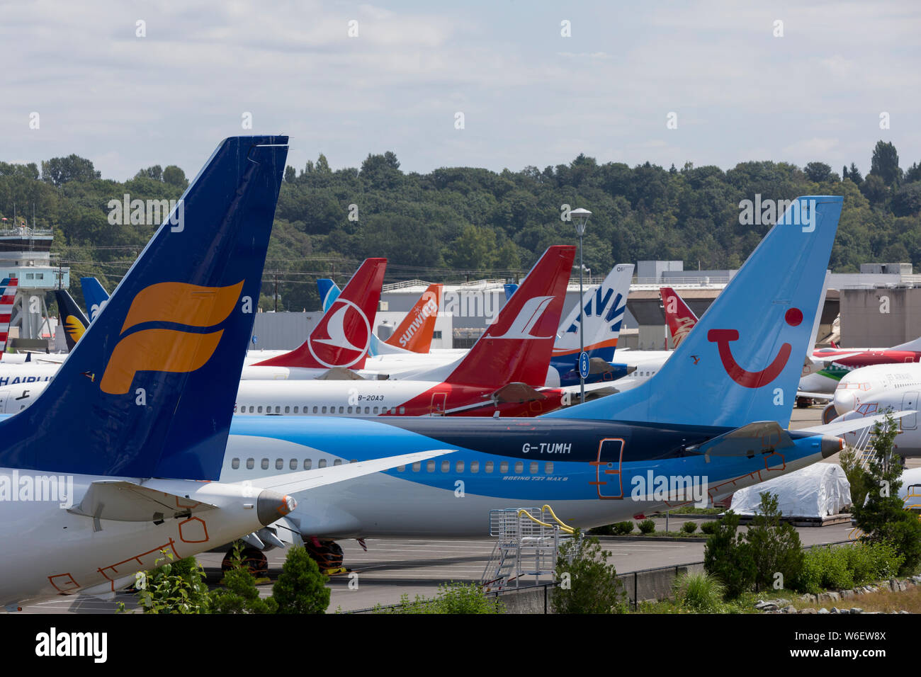 Vertical stabilizers hi-res stock photography and images - Alamy