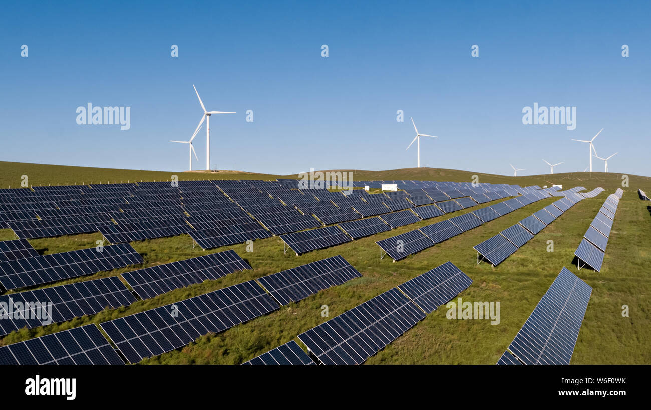 China panda solar panels hi-res stock photography and images - Alamy