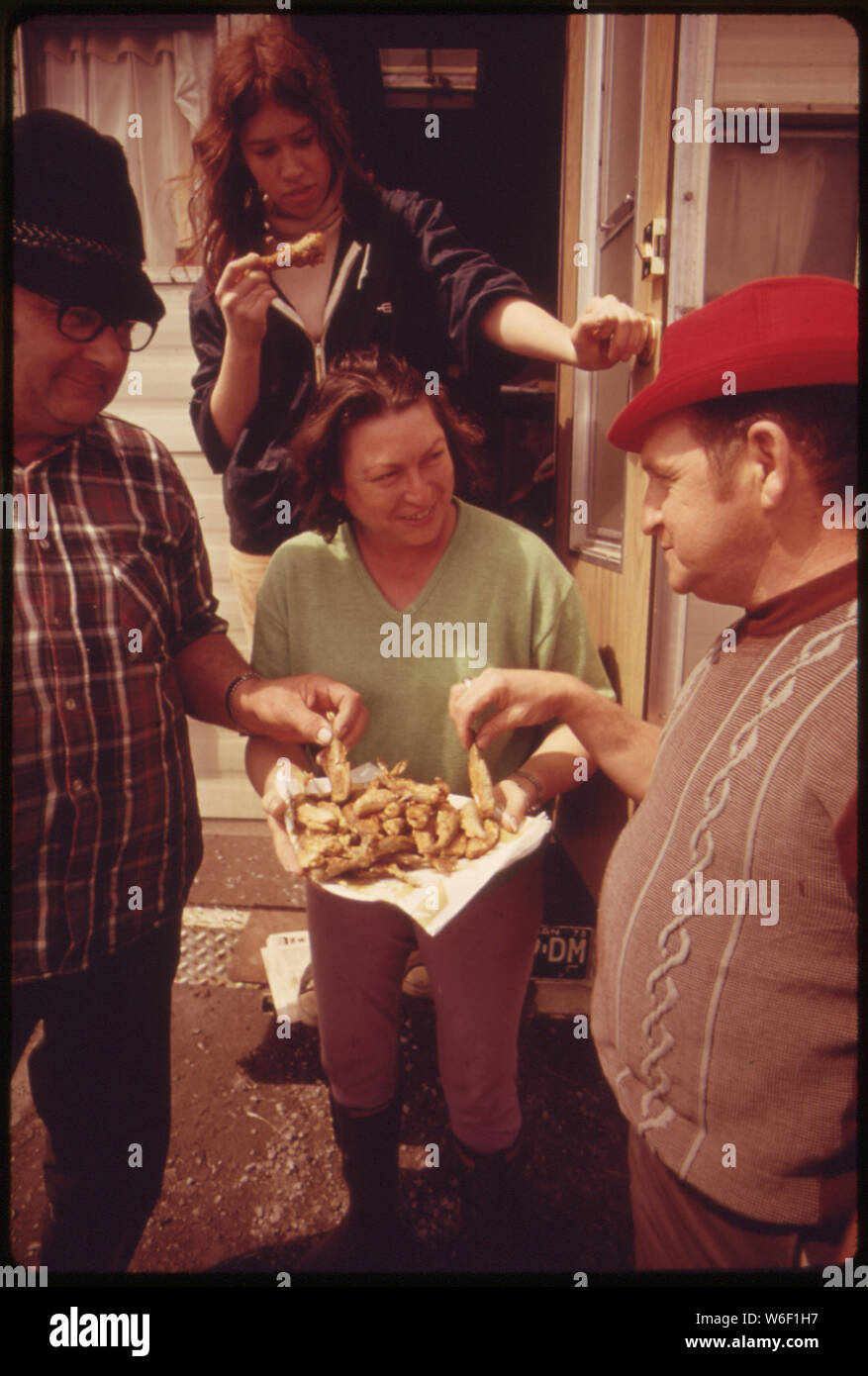 Annual smelt run at singing bridge hi-res stock photography and images ...