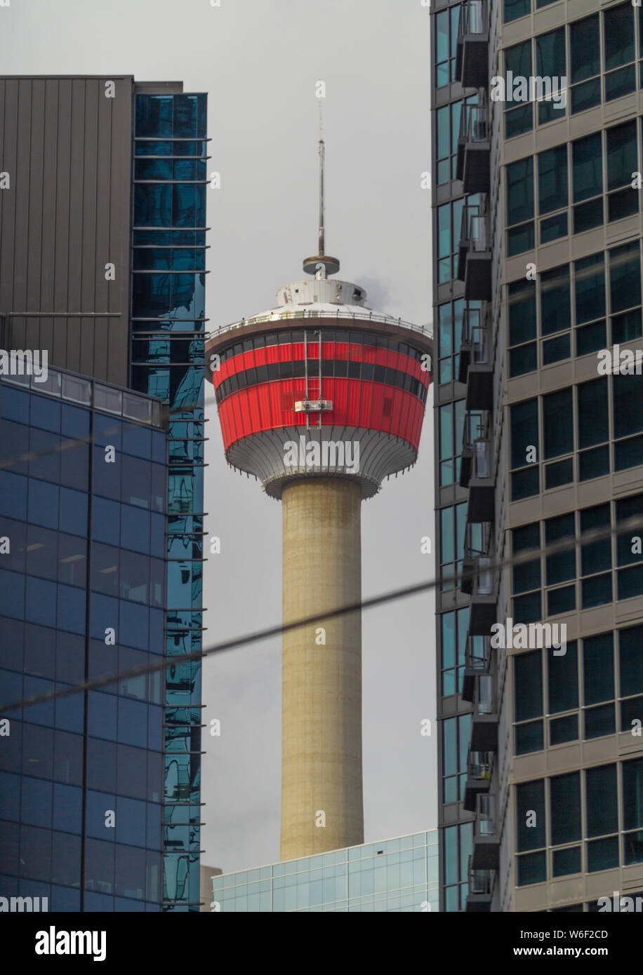 Calgary tower hi-res stock photography and images - Alamy