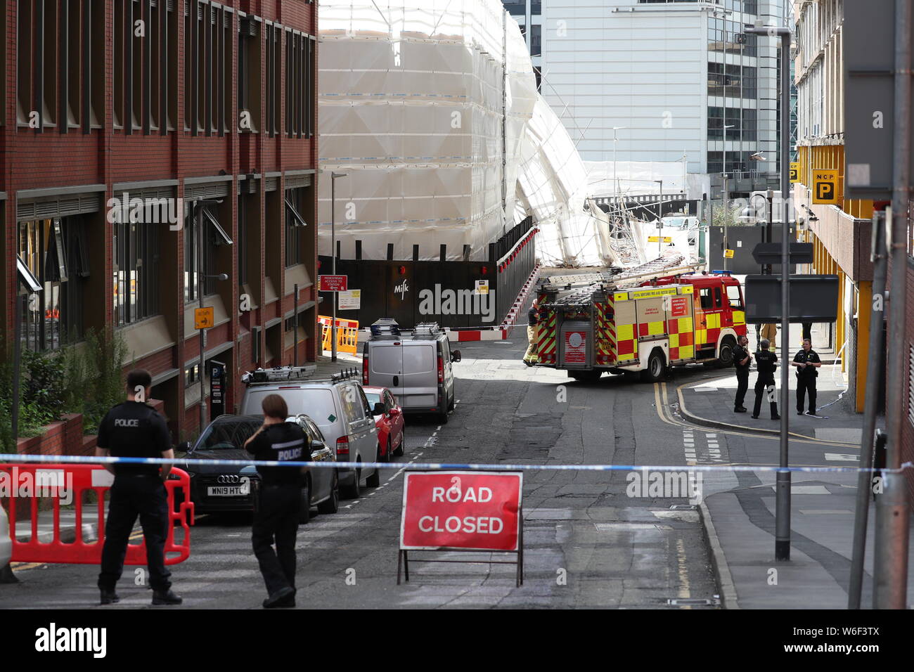 Emergency personnel at the scene of collapsed scaffolding in Garrards ...