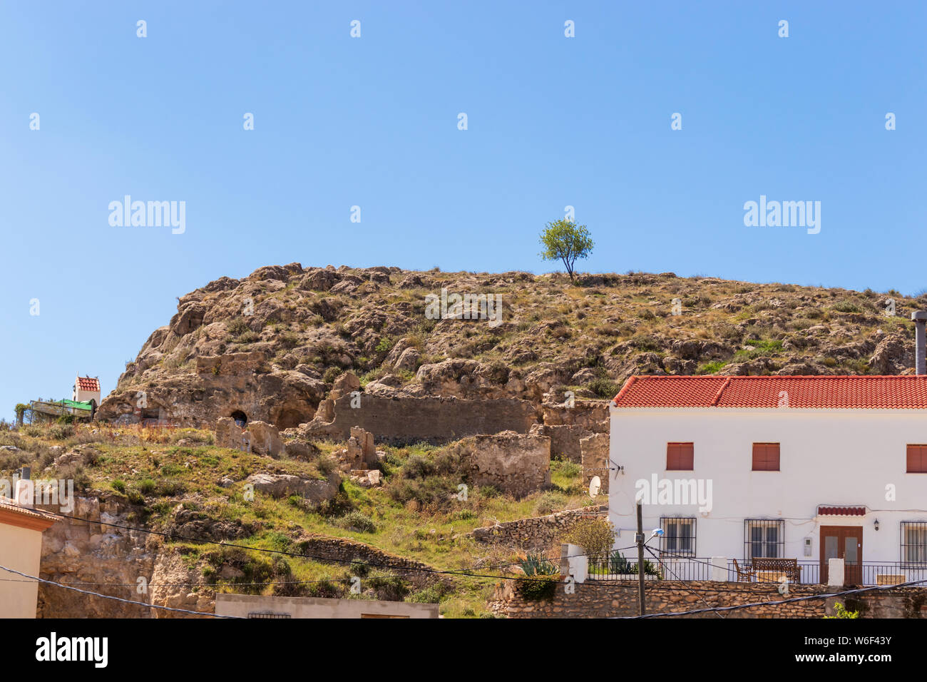 Andalusia andalusian spanish roof tiles hi-res stock photography and ...