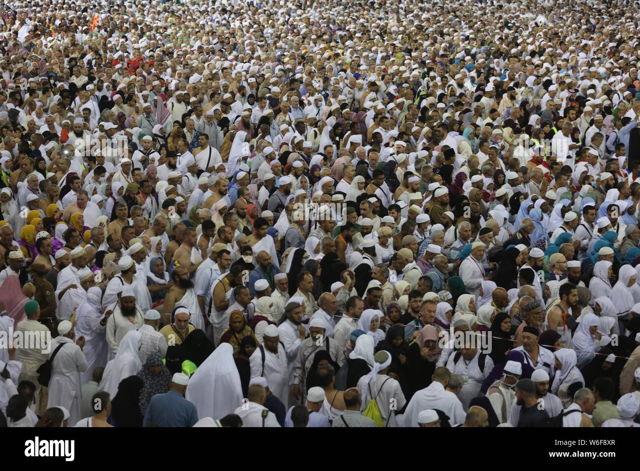 Mecca, Mecca, Saudi Arabia. 31st July, 2019. Muslim Pilgrims gather ...