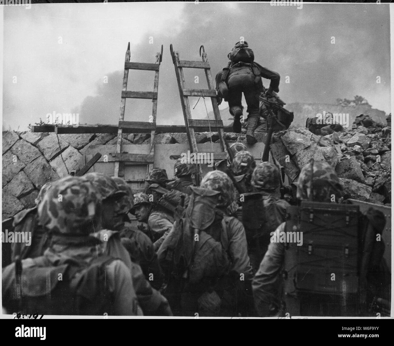 Marines from amphibious assault Black and White Stock Photos & Images ...