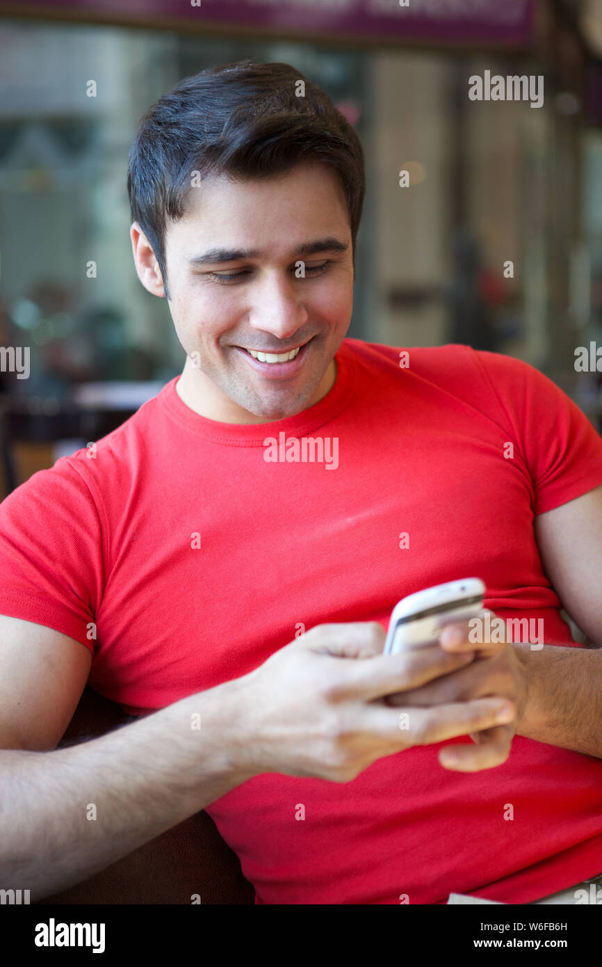 Messaging reading hi-res stock photography and images - Alamy