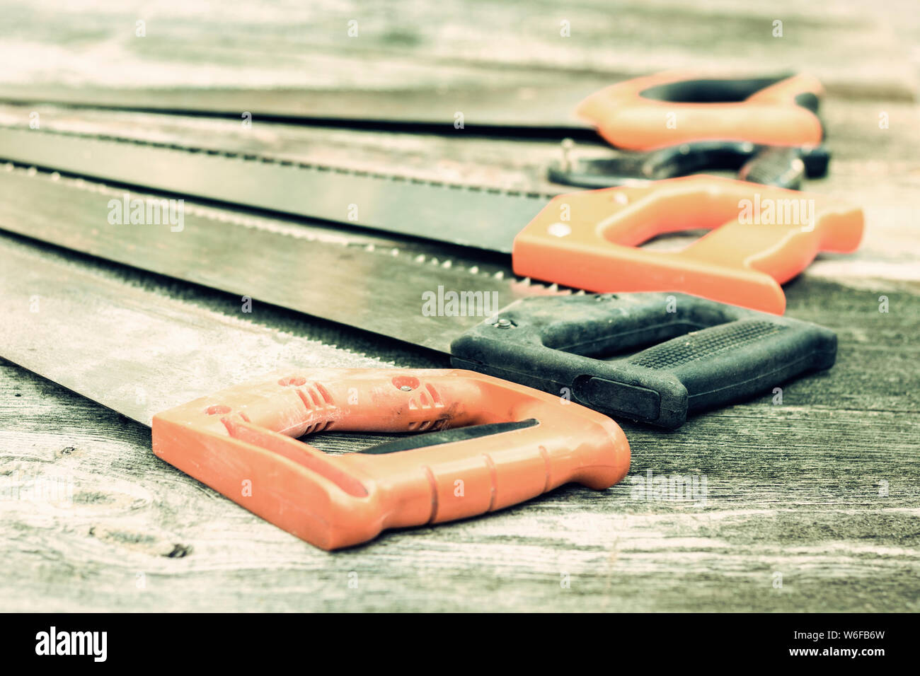 Hand saws hi-res stock photography and images - Alamy