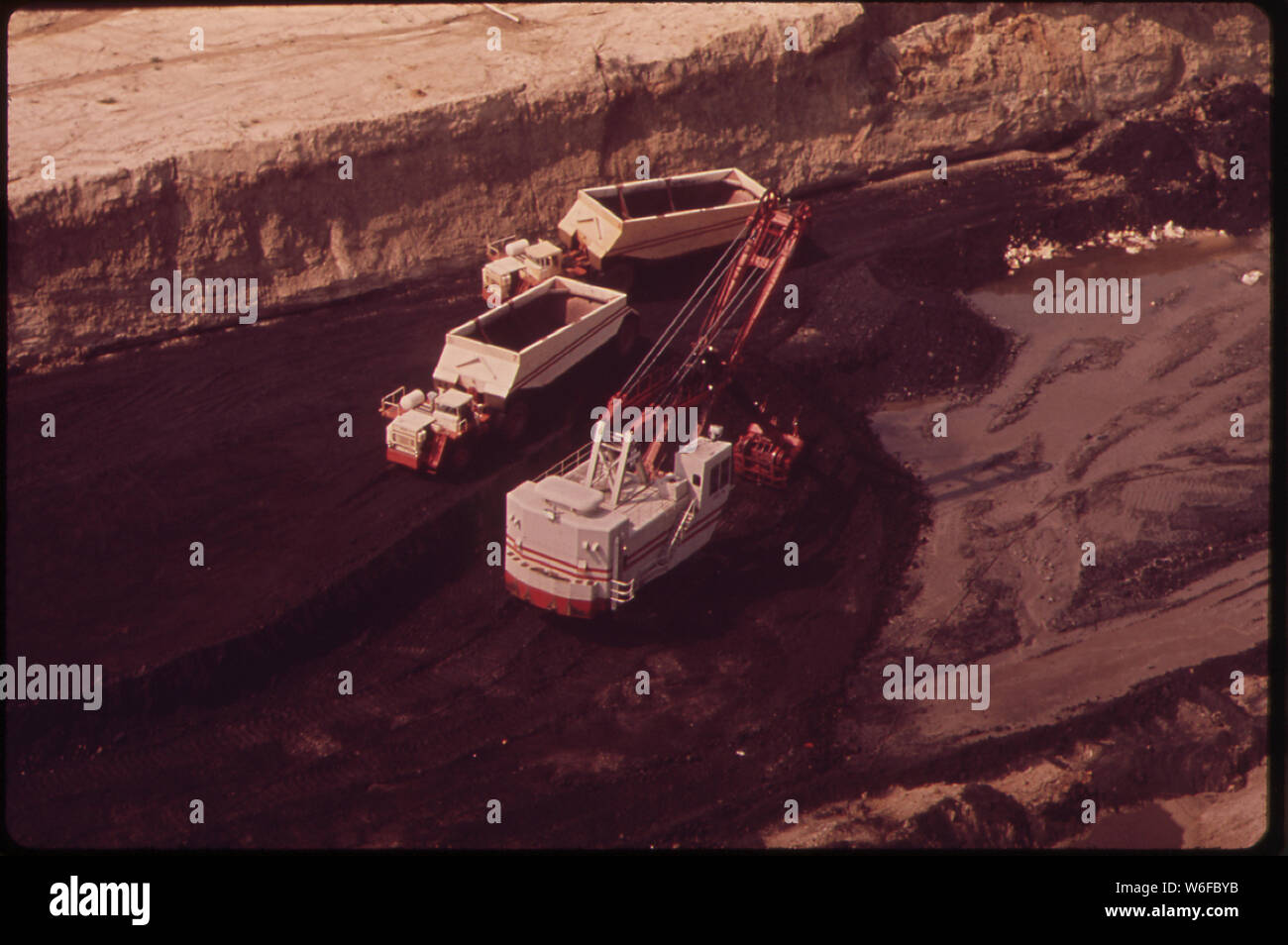 Big brown coal mining operation hi-res stock photography and images - Alamy