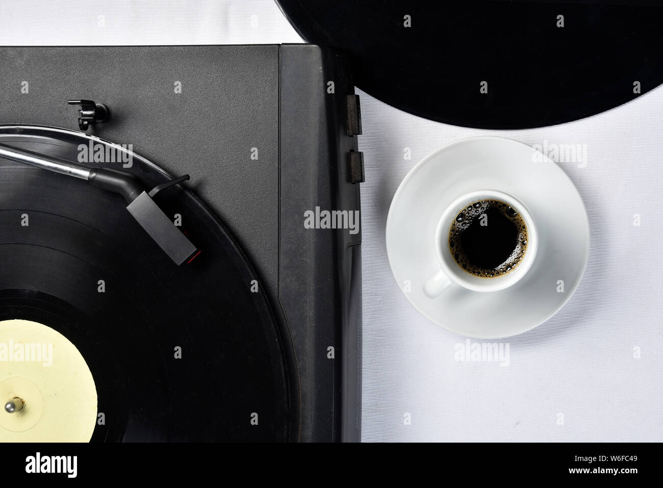 old vinyl record with coffee Stock Photo - Alamy