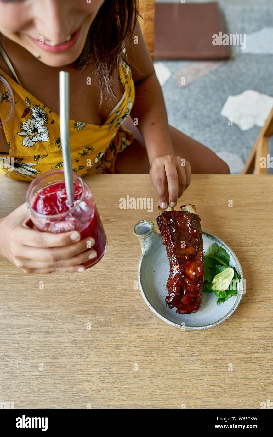 Beef short ribs restaurant hi-res stock photography and images - Alamy