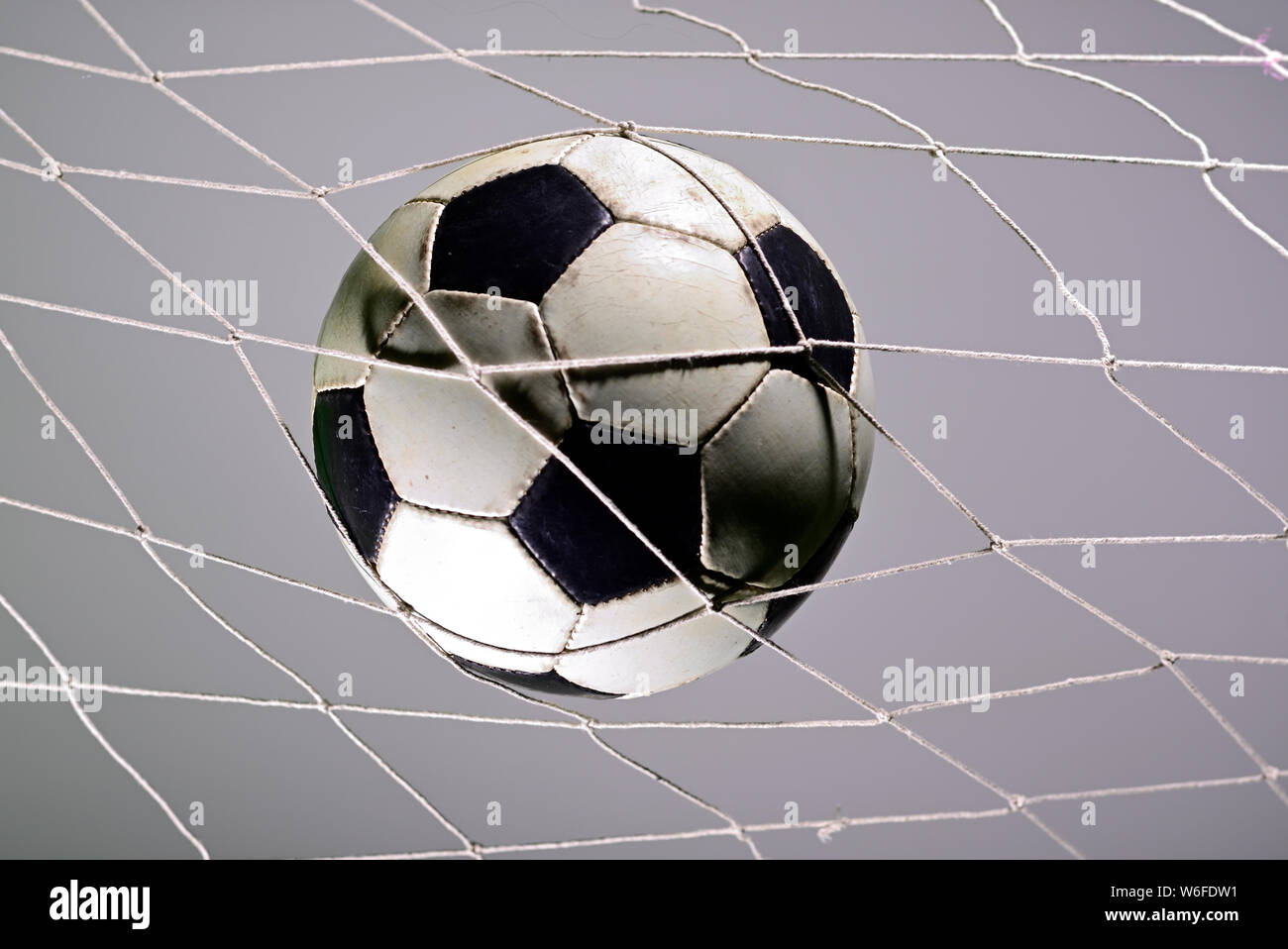 Scoring goal hi-res stock photography and images - Alamy