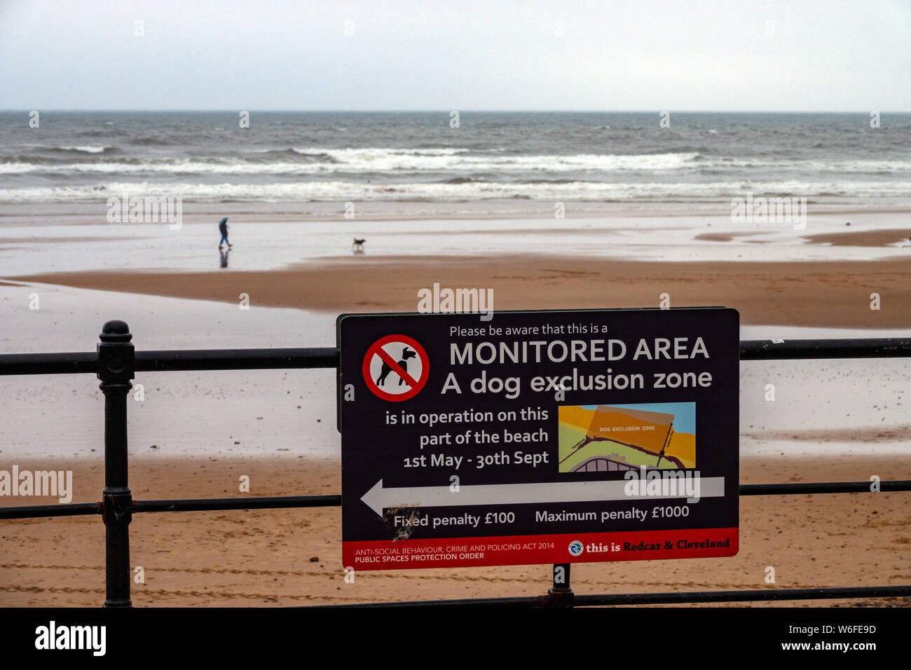 Dog exclusion zone, Poor summer weather, August, Saltburn by the Sea ...