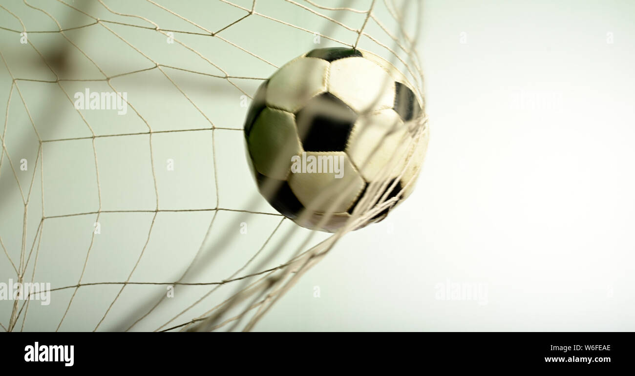 Football scoring goal hi-res stock photography and images - Alamy