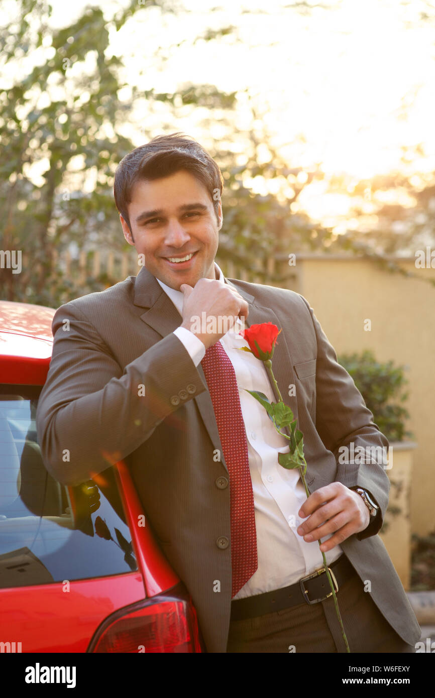 Rose gifting hi-res stock photography and images - Alamy