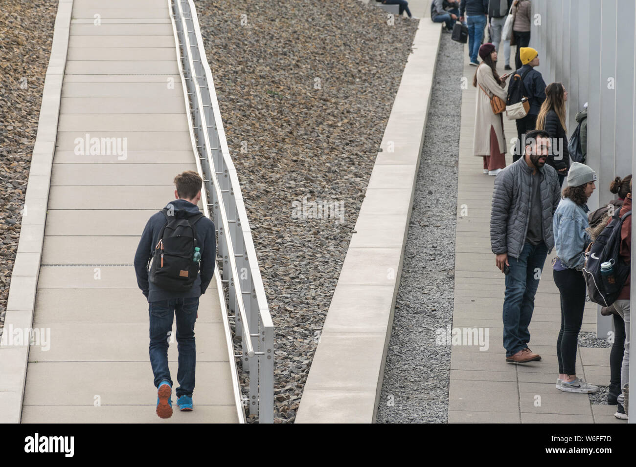 Concrete access ramp hi-res stock photography and images - Alamy