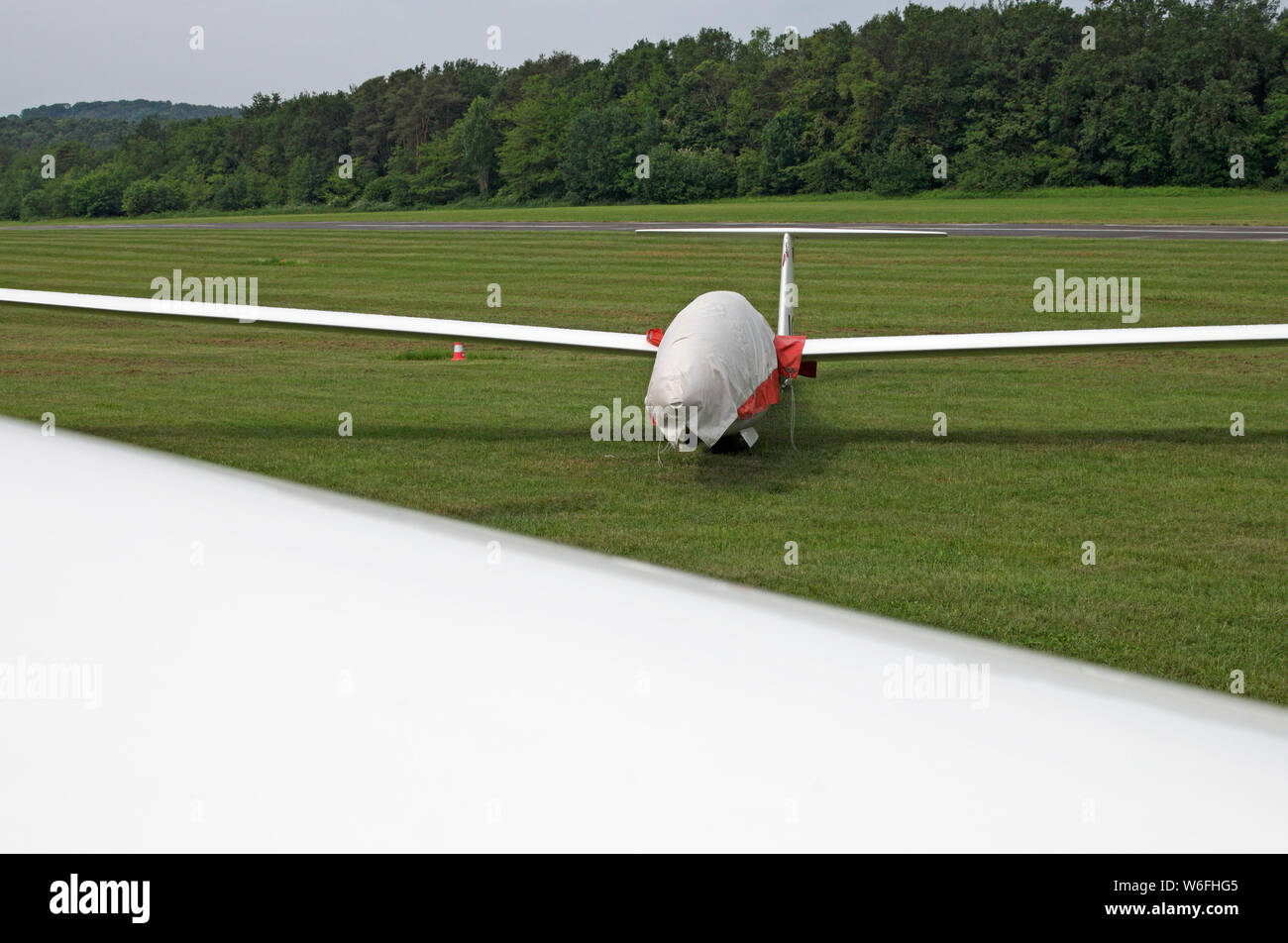 Cockpit a glider hi-res stock photography and images - Alamy