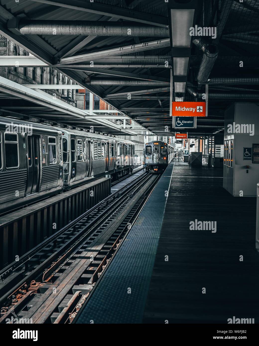 Grey gray platforms hi-res stock photography and images - Alamy