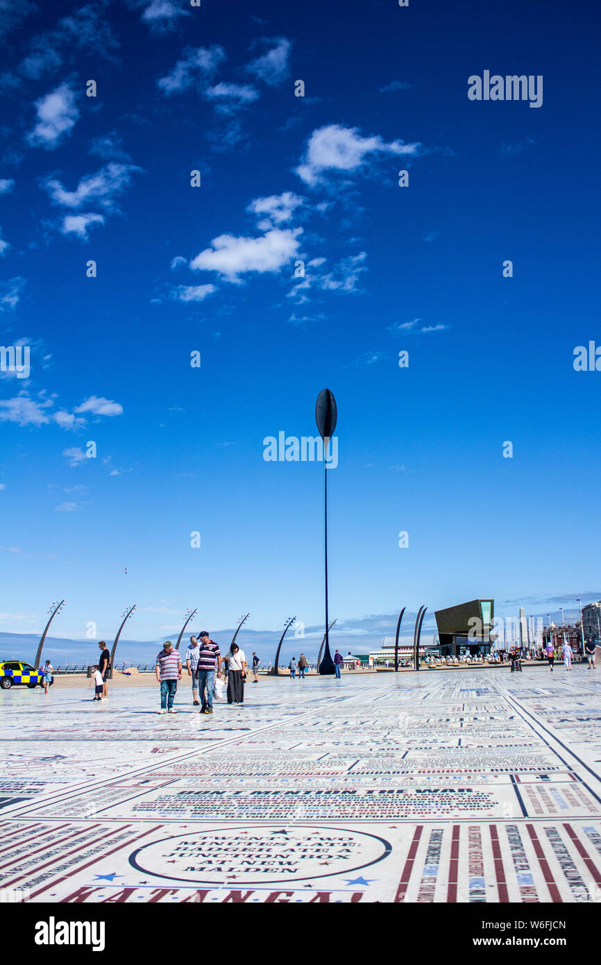 Traditional english seafront promenade hi-res stock photography and ...
