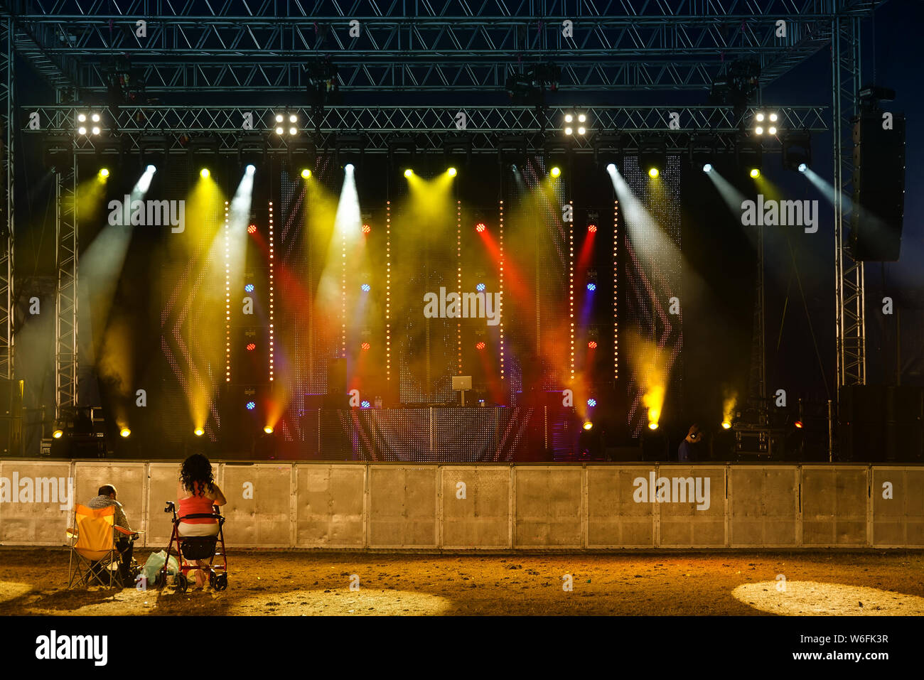 Empty festival stage hi-res stock photography and images - Alamy