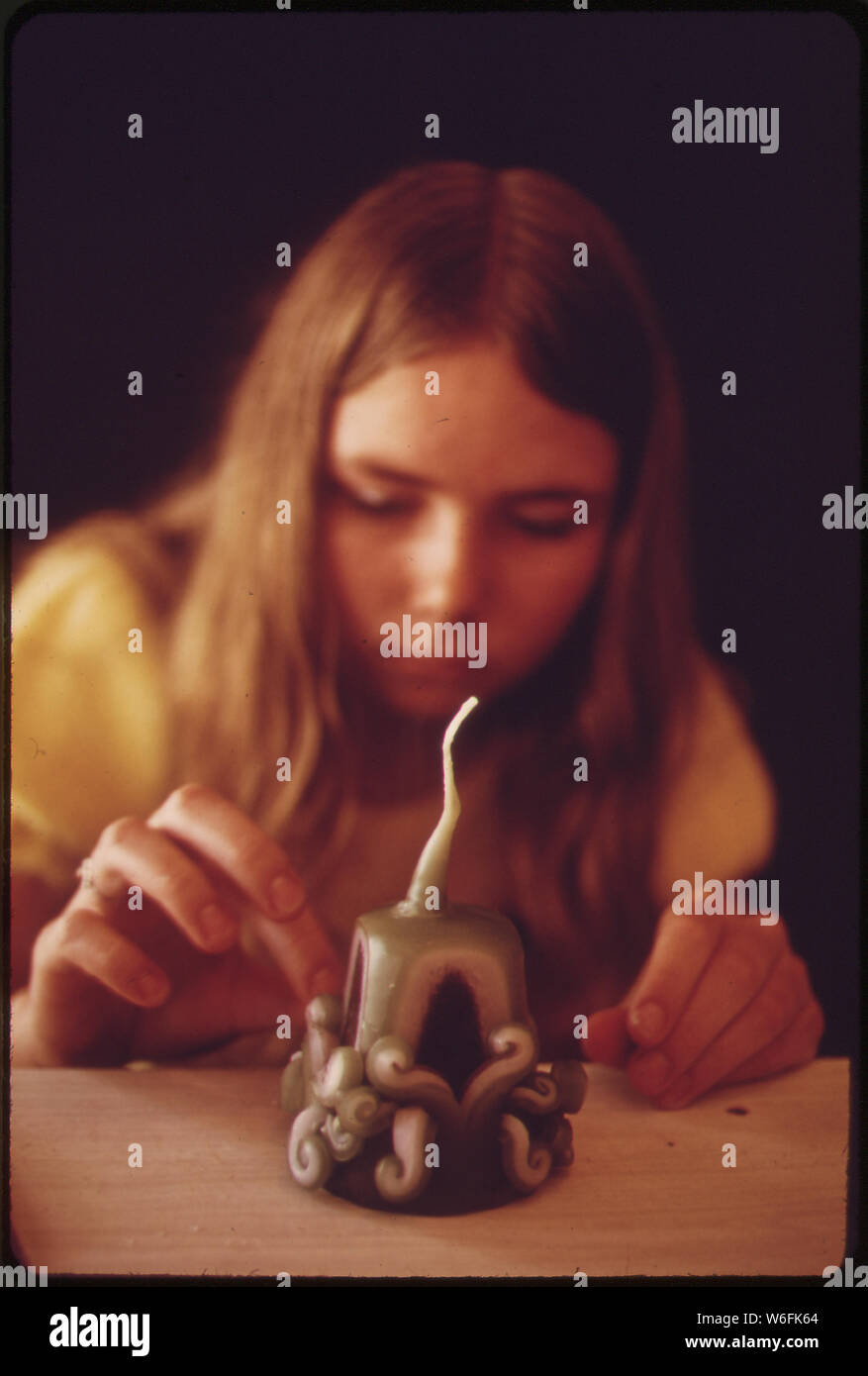 CANDLE MAKING IN THE CRAFTS AREA OF BOB-LO ISLAND Stock Photo - Alamy