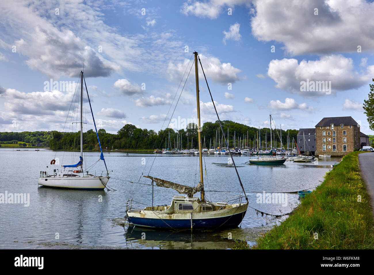 Image of Plouer sur Rance Marina, France, Rance Estuary Stock Photo - Alamy