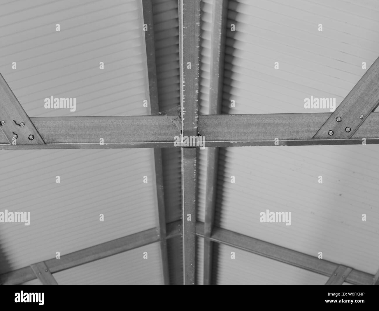 Structure extending Black and White Stock Photos & Images - Alamy