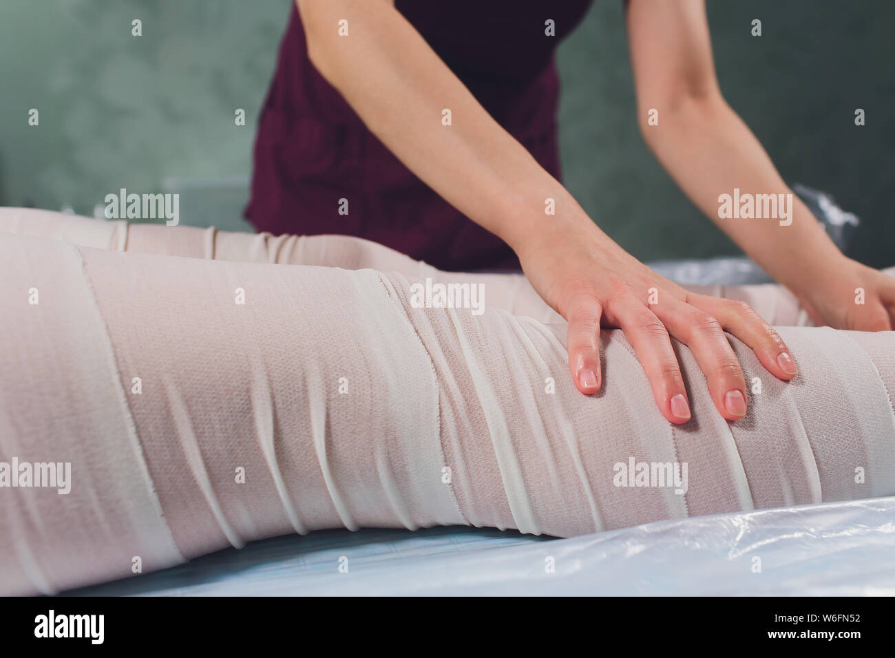 Anti cellulite body wrap hi-res stock photography and images - Alamy