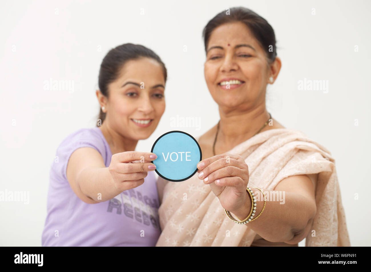 18 years old vote hi-res stock photography and images - Alamy