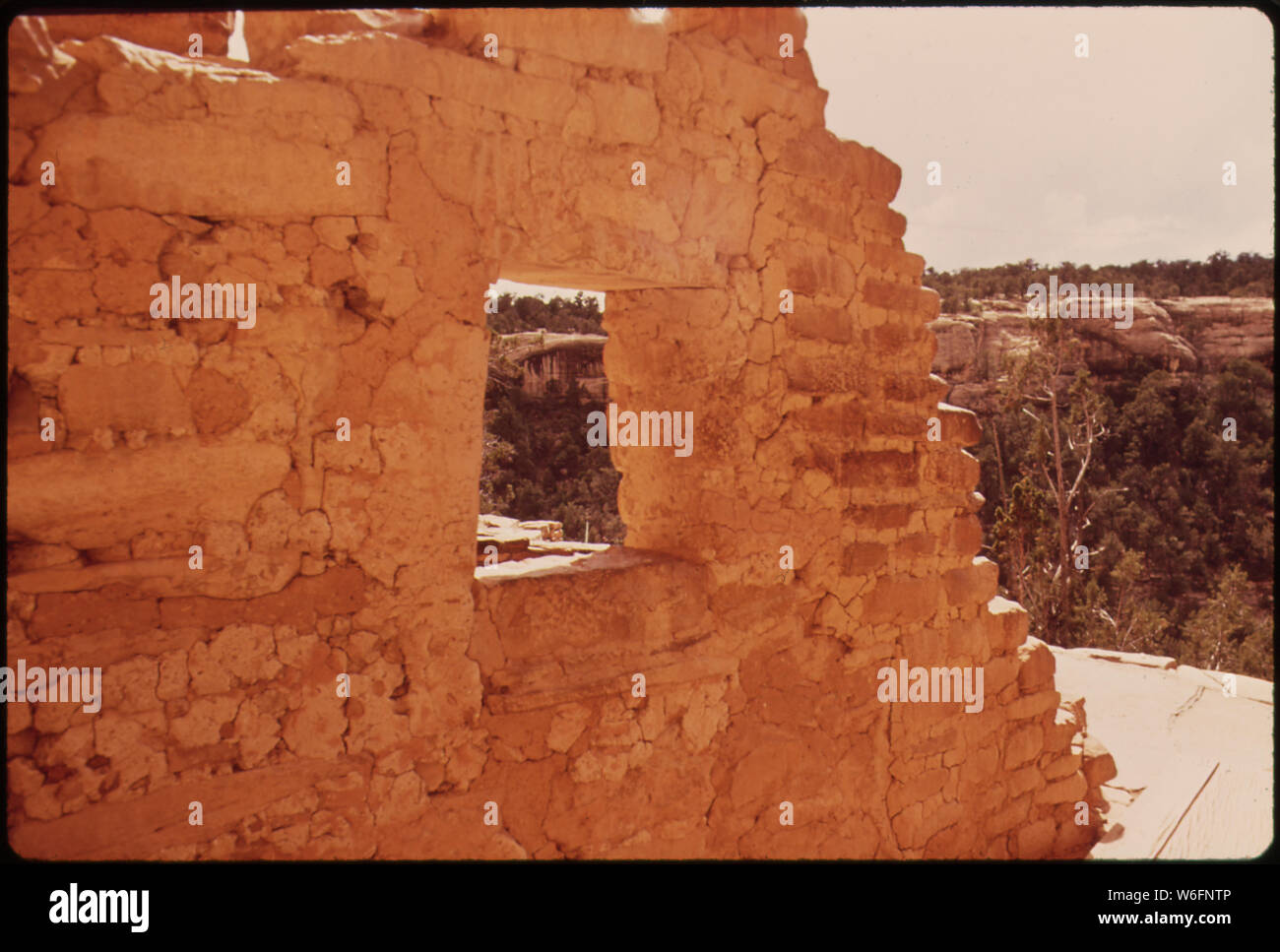 CLIFF PALACE, ANCIENT INDIAN VILLAGE BUILT BETWEEN 1100 AND 1300 A.D ...