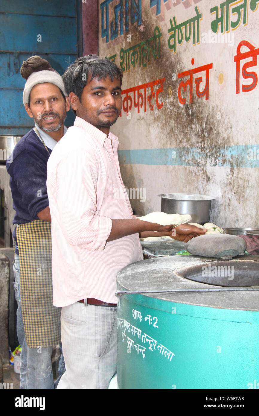 Dhaba, india hi-res stock photography and images - Alamy