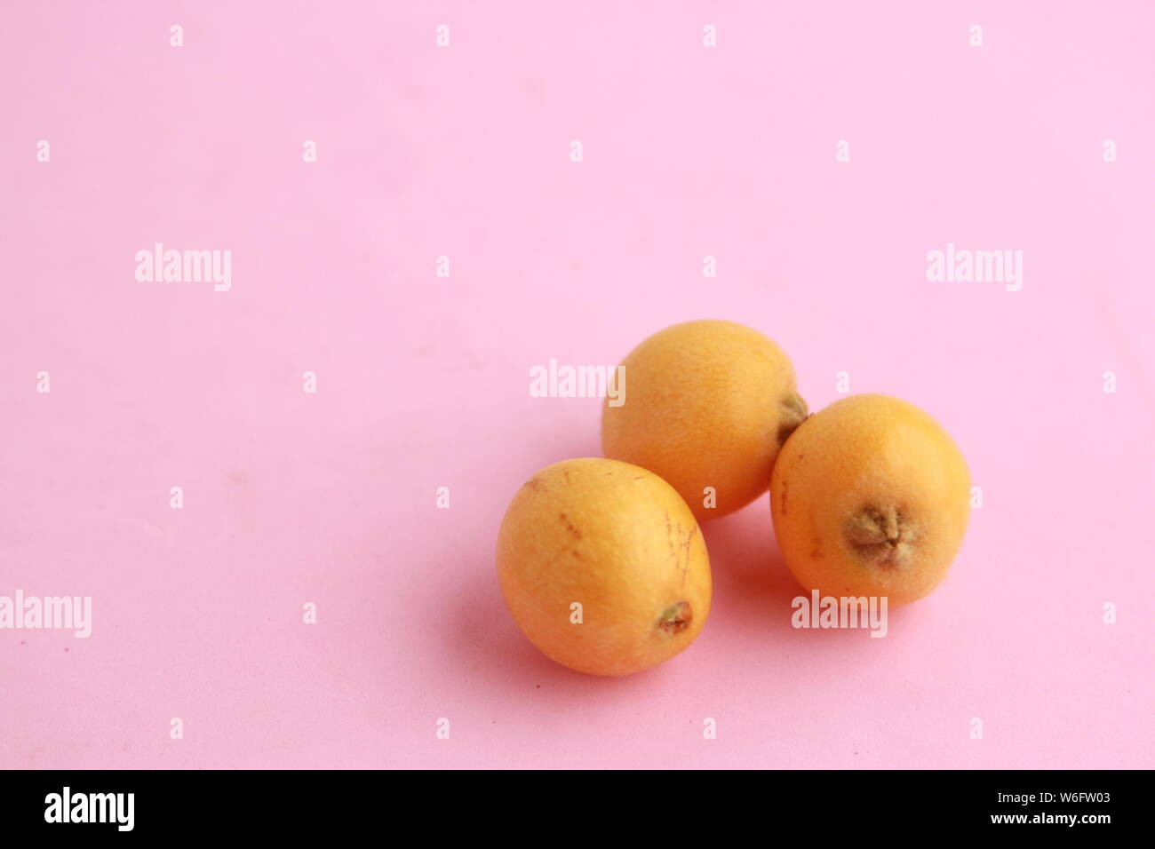 Yellow medlar hi-res stock photography and images - Alamy
