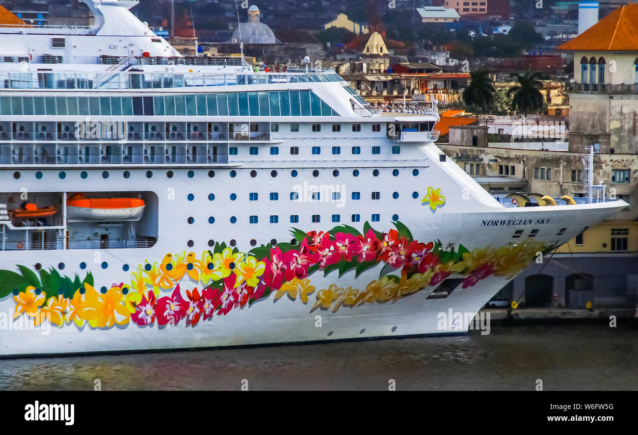 Cruise Ship anchored in the port of Havana Cuba Stock Photo - Alamy