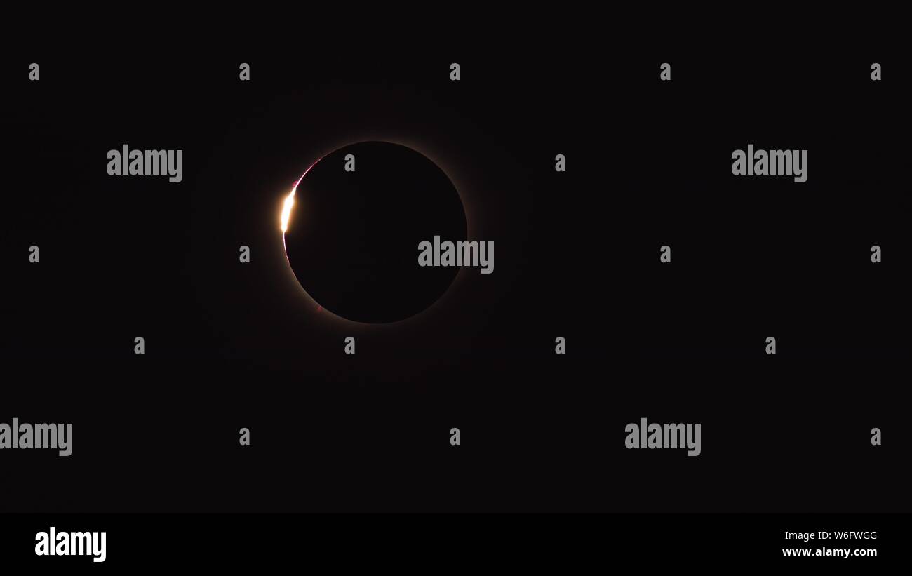 total solar eclipse in Chile on July 2, 2019. Baily's Beads, Solar ...