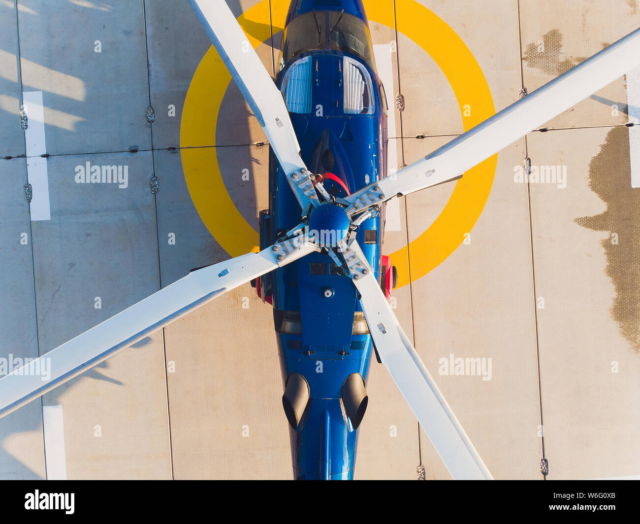 Helicopter Takeoff High Resolution Stock Photography and Images - Alamy