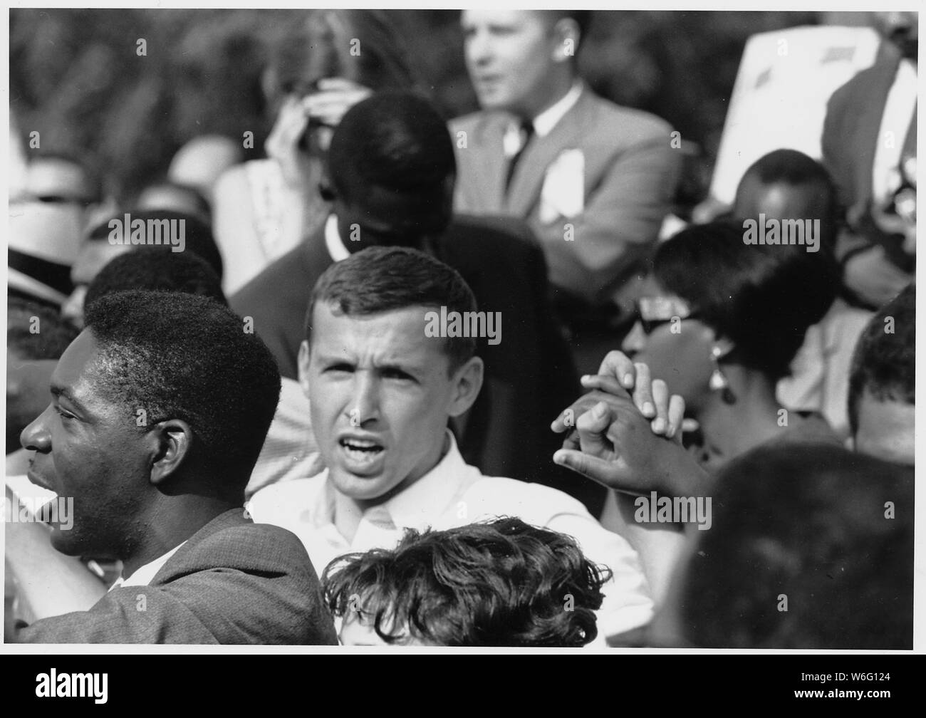 Civil faces hi-res stock photography and images - Alamy