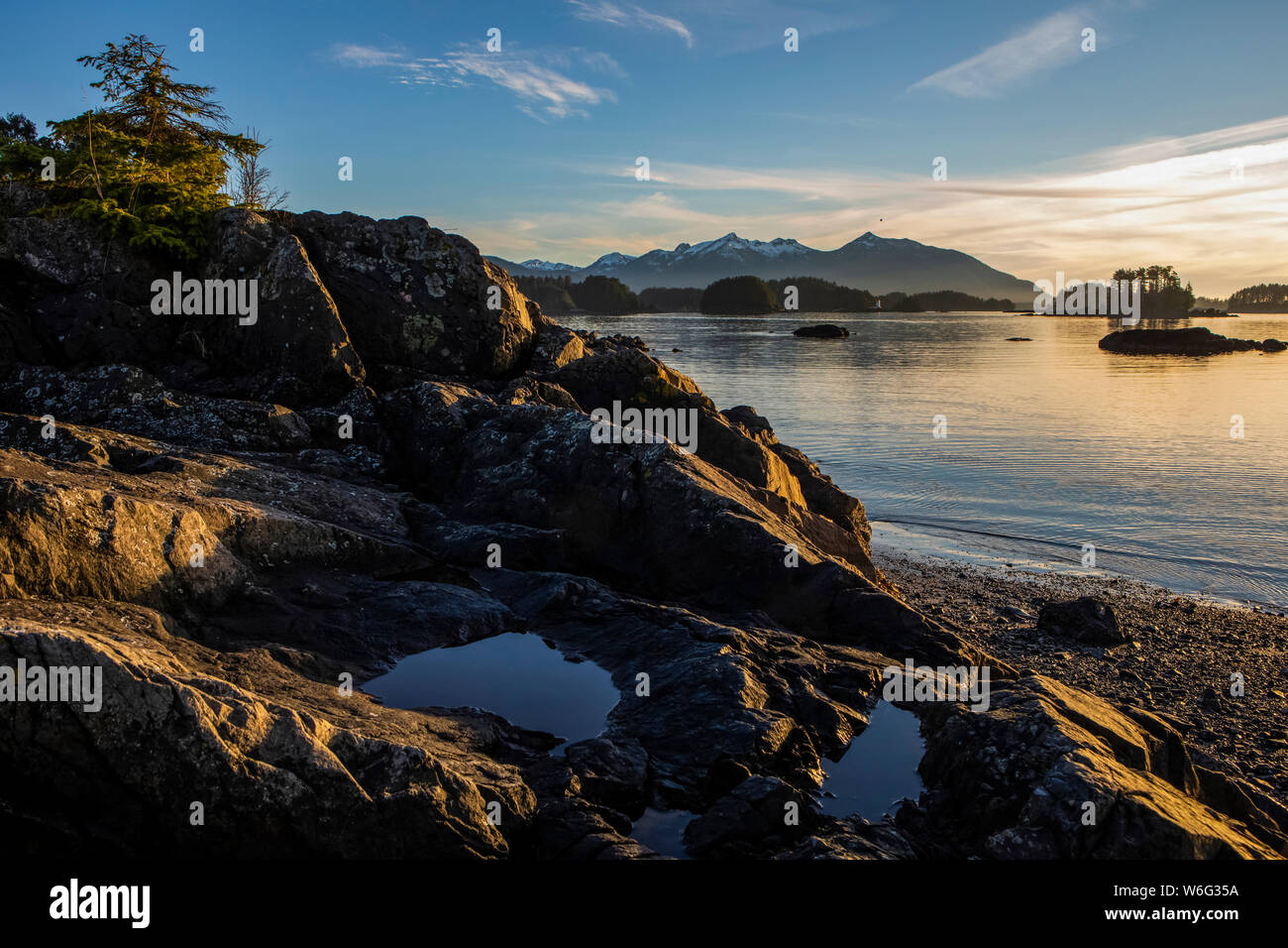 Rocky bay, alaska hi-res stock photography and images - Alamy