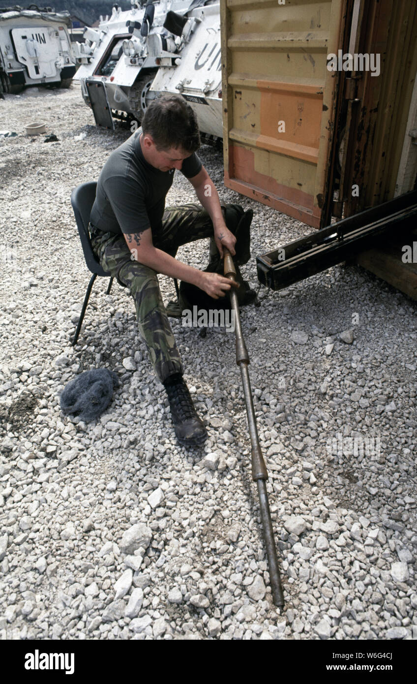 26th April 1993 During the war in Bosnia: a soldier of the Cheshire ...