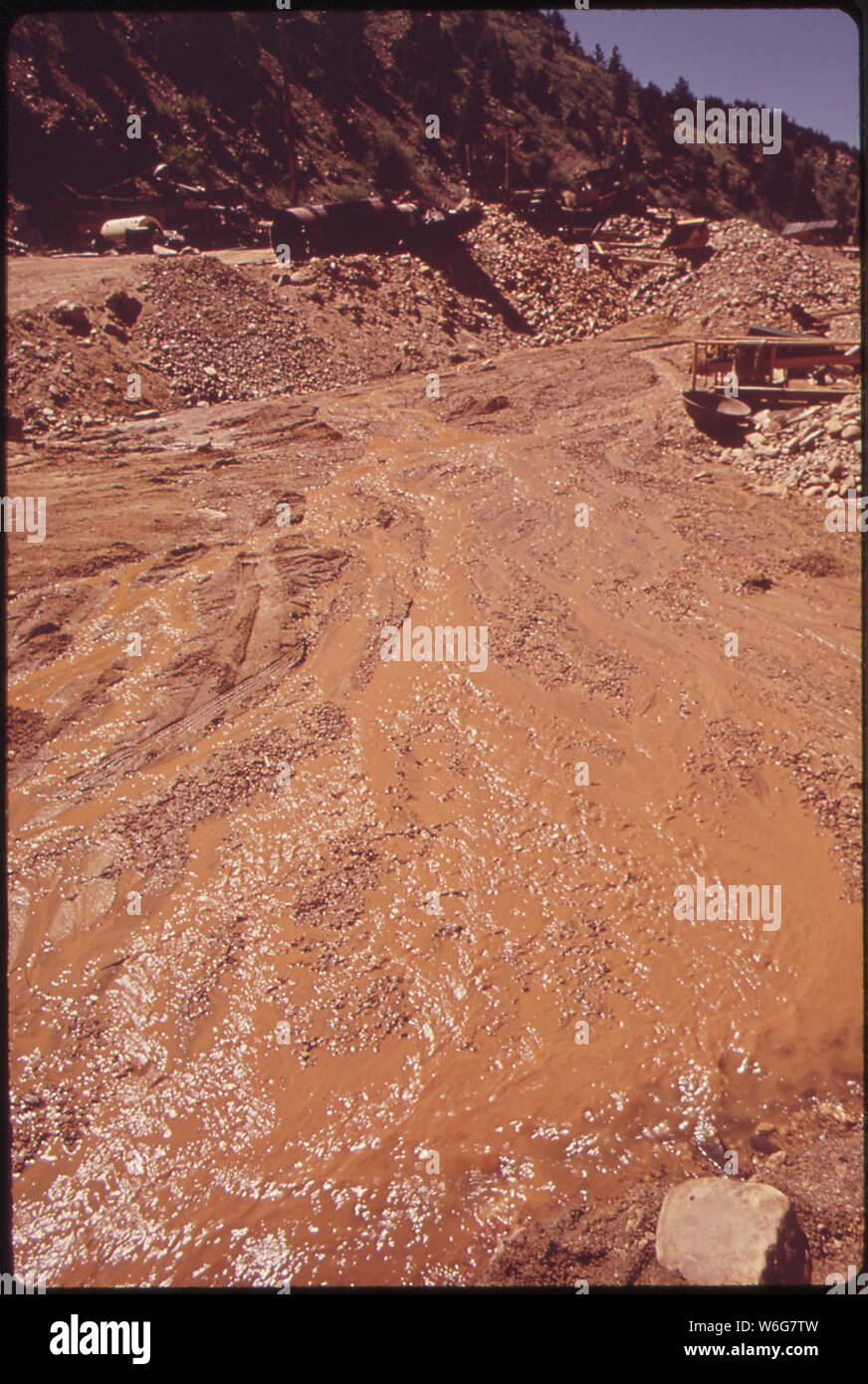 Gold washing operation hi-res stock photography and images - Alamy