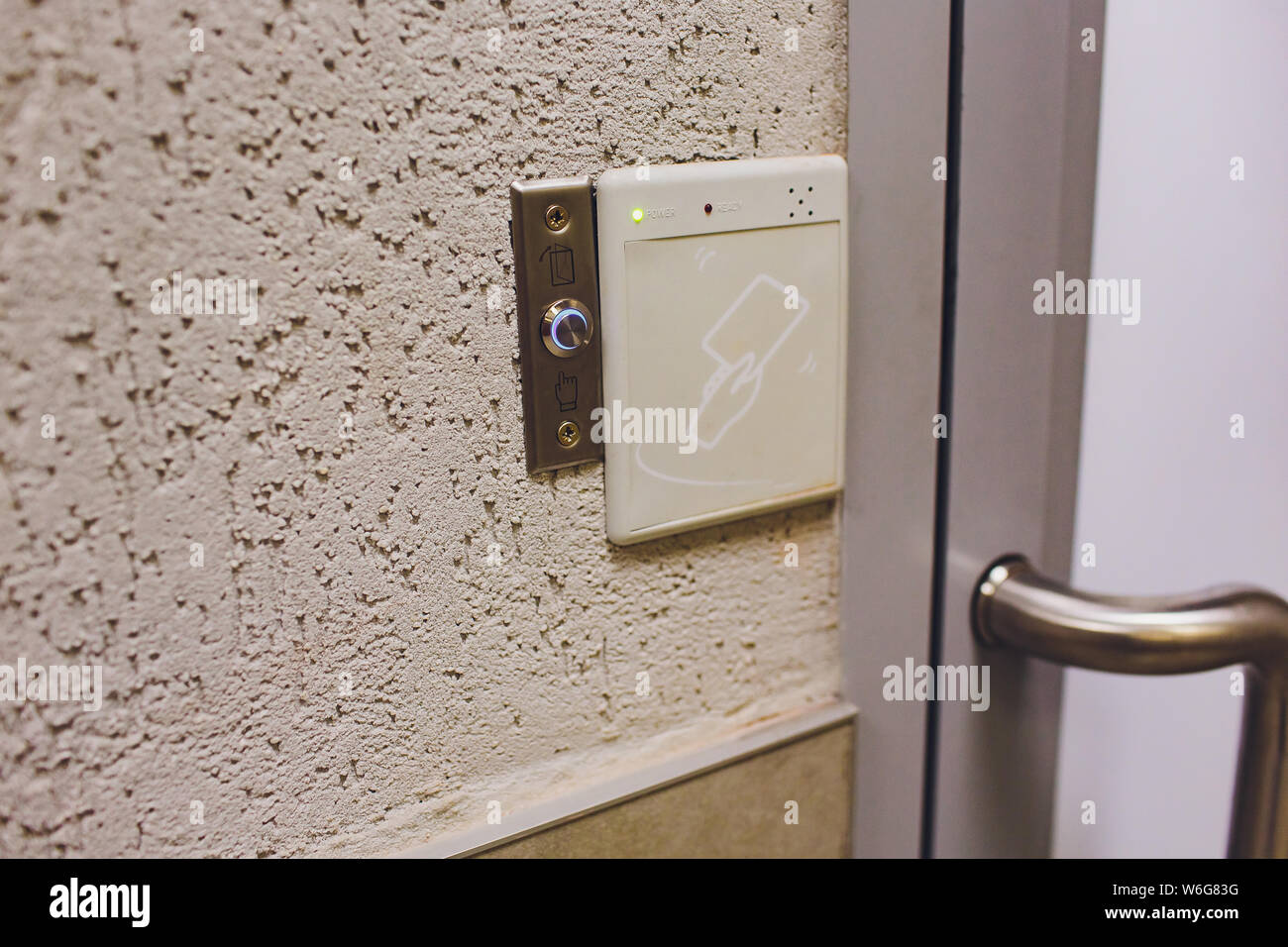 Electronic lock on door privacy concept smart Stock Photo - Alamy