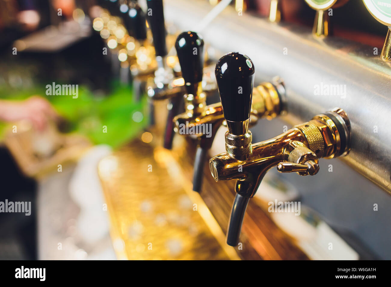 Beer pump handles hi-res stock photography and images - Alamy