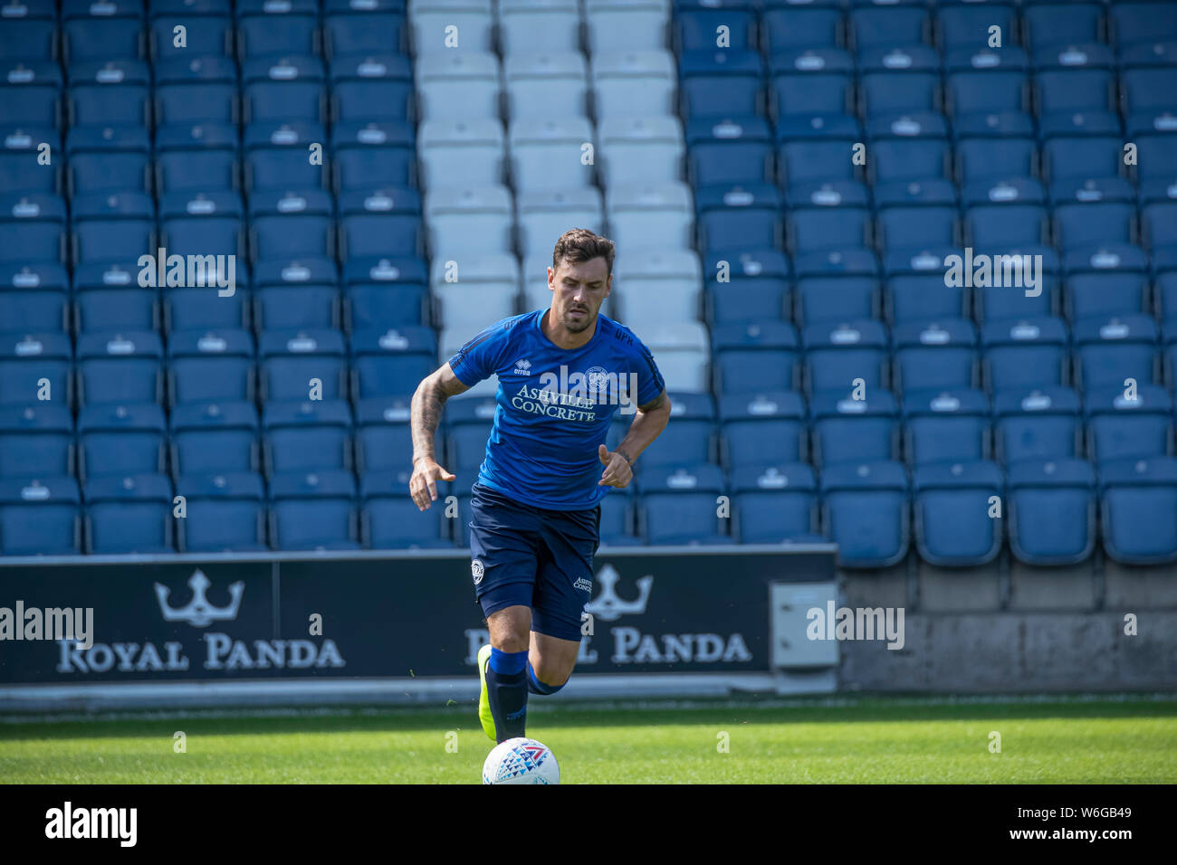 Josh scowen hi-res stock photography and images - Alamy