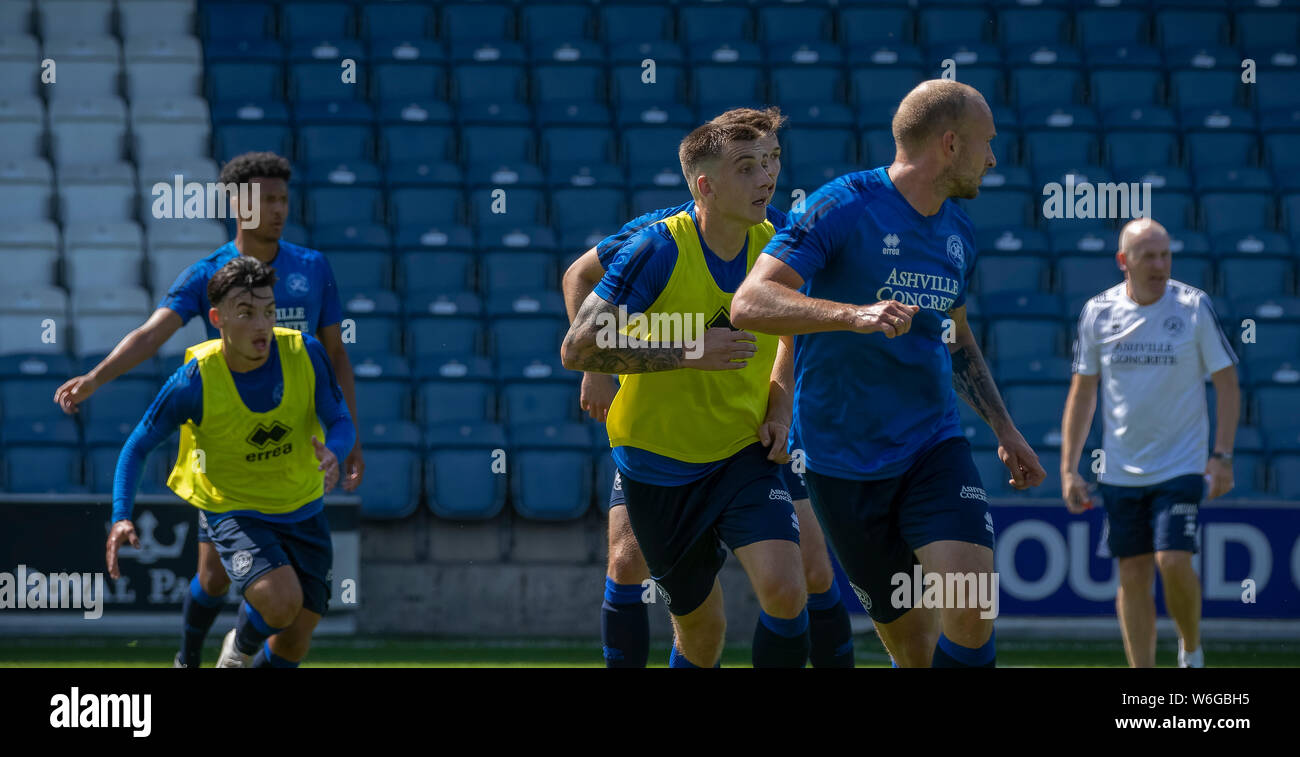 Football manager chair hi-res stock photography and images - Alamy